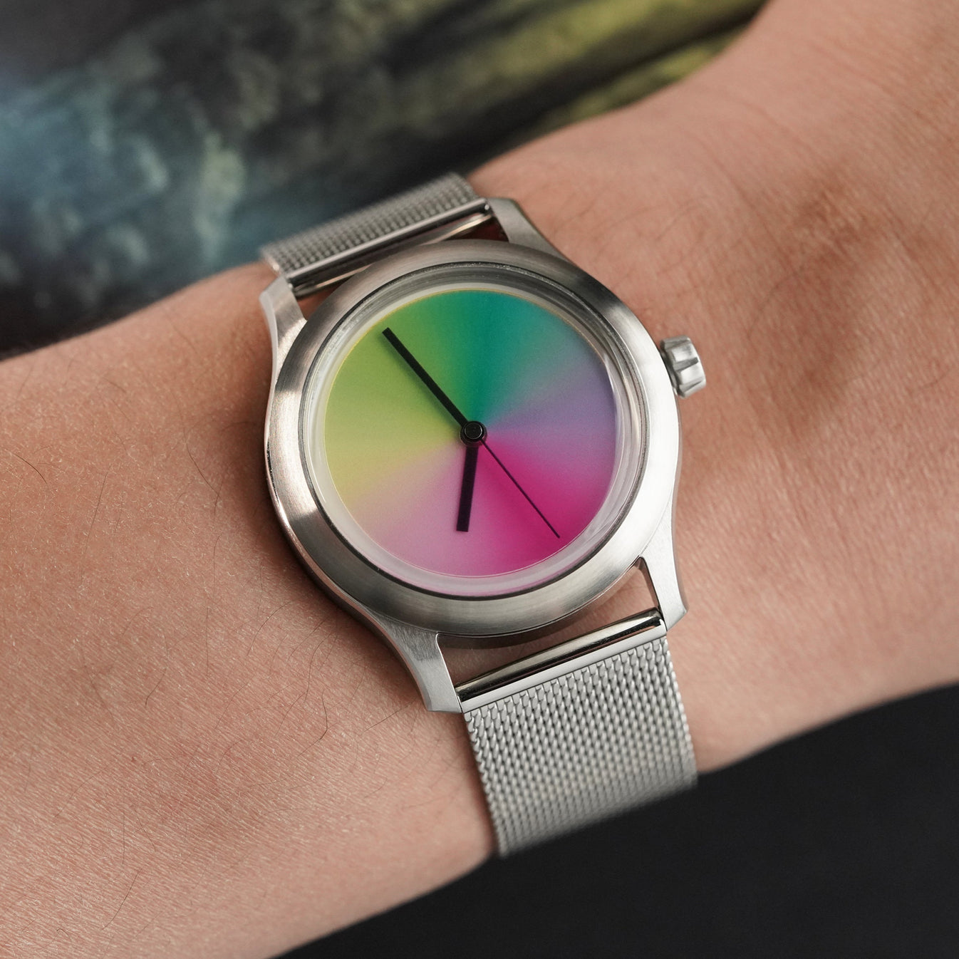 AISION - CMYK Watch - Versio A – HOUREALM